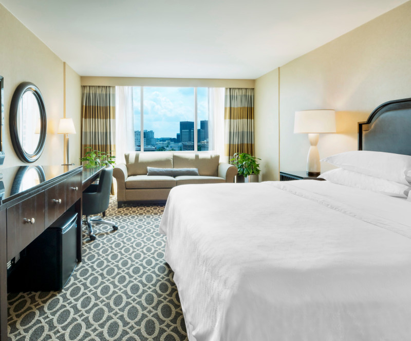 King Rooms | Downtown Atlanta Hotel Rooms | Courtland Grand